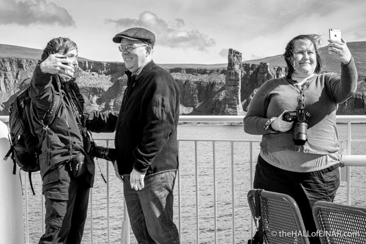 Taking a selfie with the Old Man – David at the HALL of EINAR